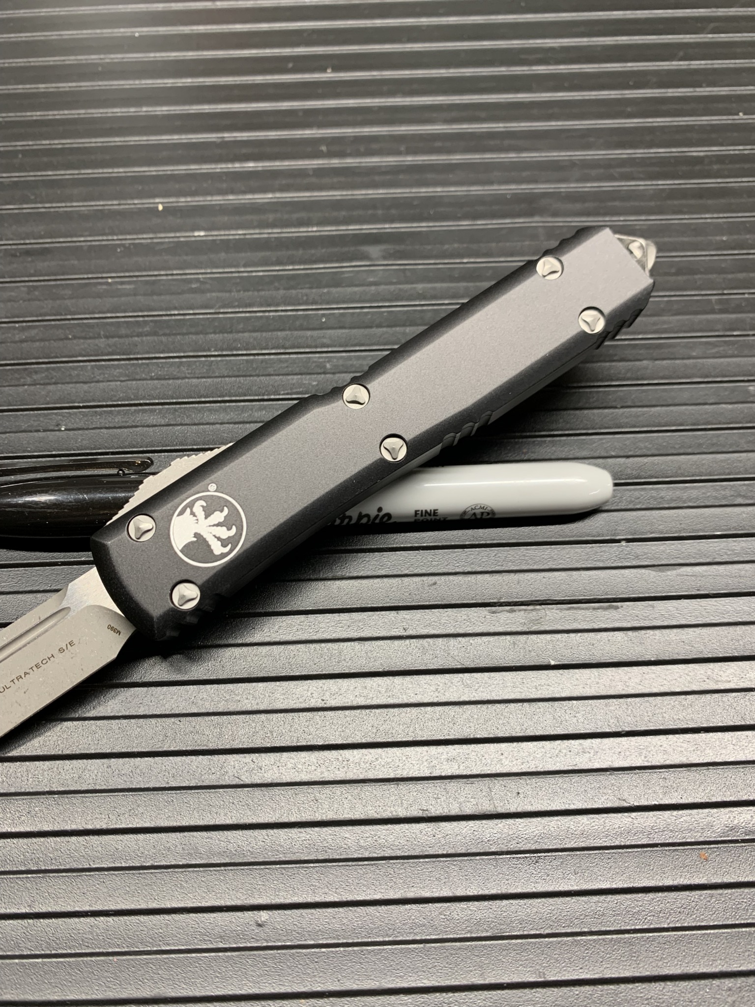 Microtech Ultratech SE 121-10AP Black Handle - LANTAC Knives